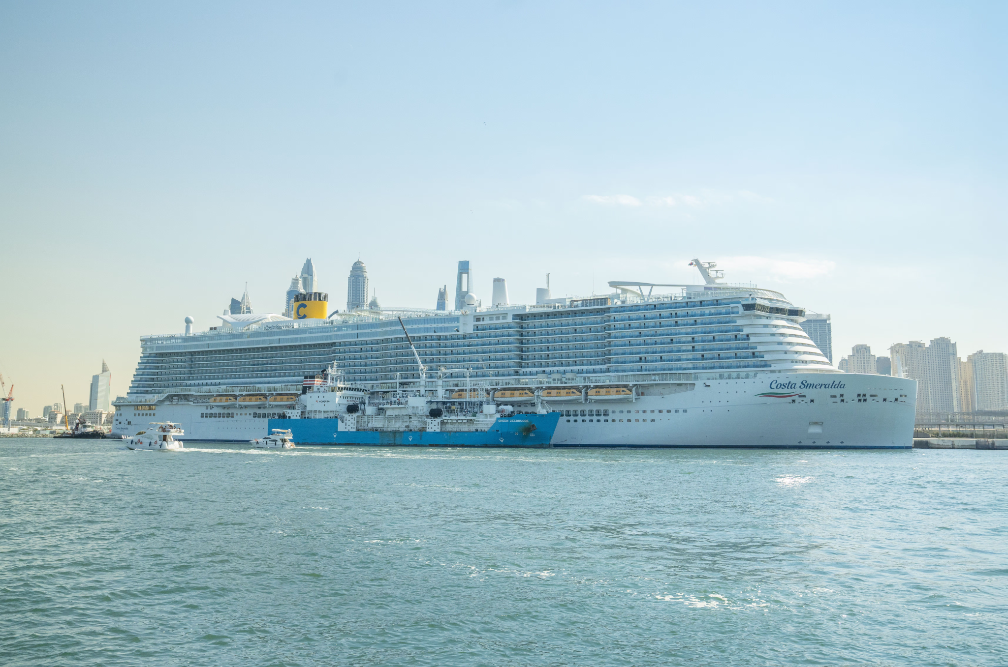 Dubai Marks Milestone with First LNG Bunkering Operation - UPPERNEWS ...