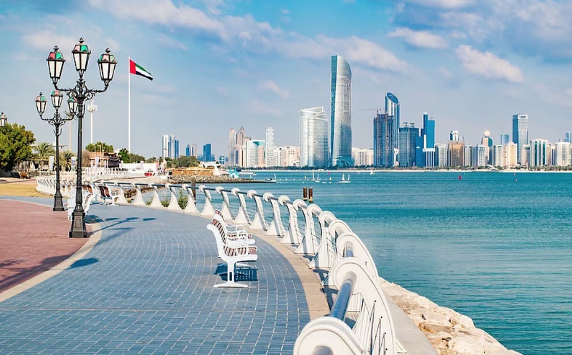 UAE Records 3.8% Economic Growth in 2023, Aiming for 2031 Vision ...