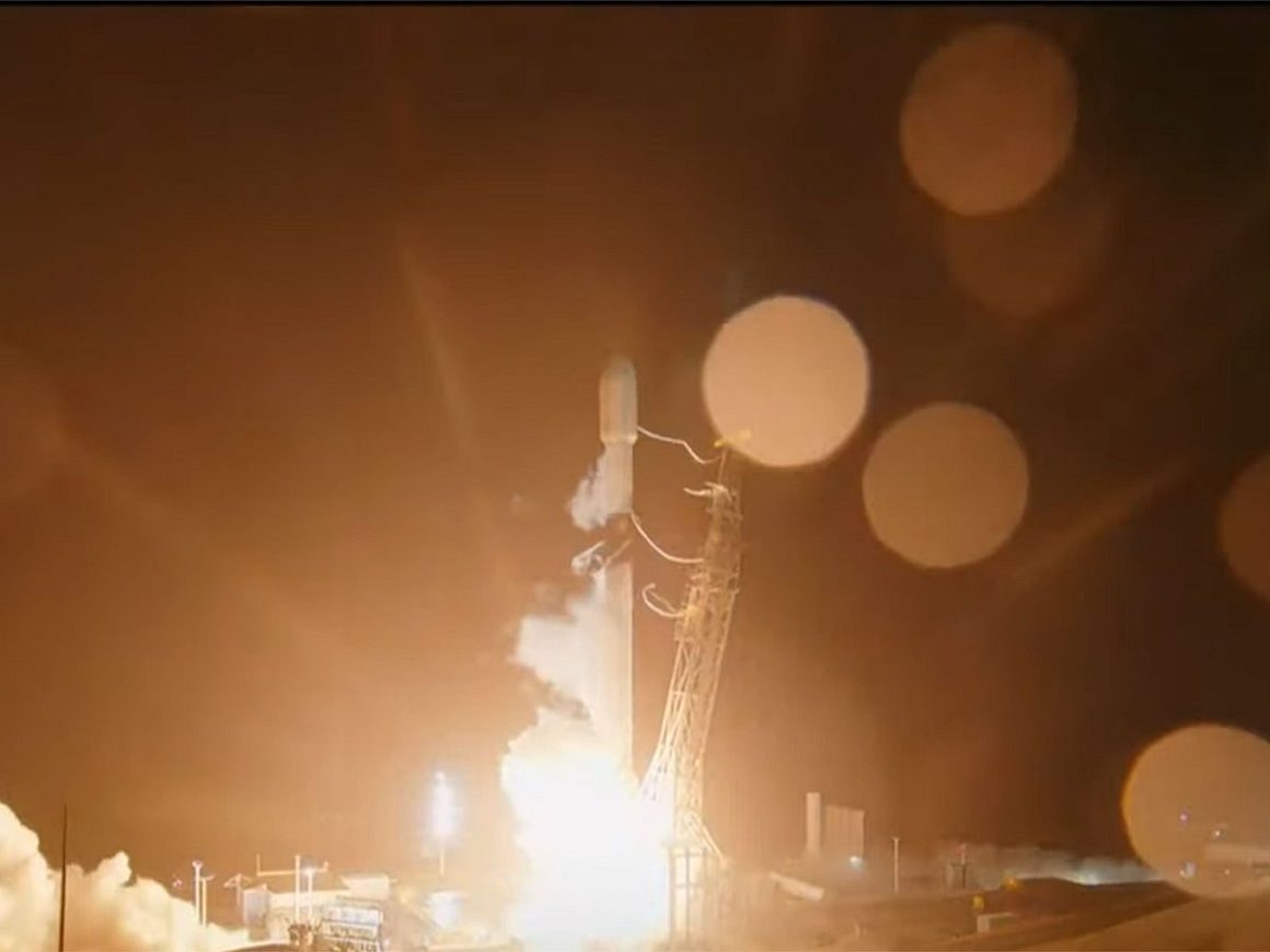 UAE Launches First SAR Satellite, Etihad-SAT, Aboard SpaceX Falcon 9 ...