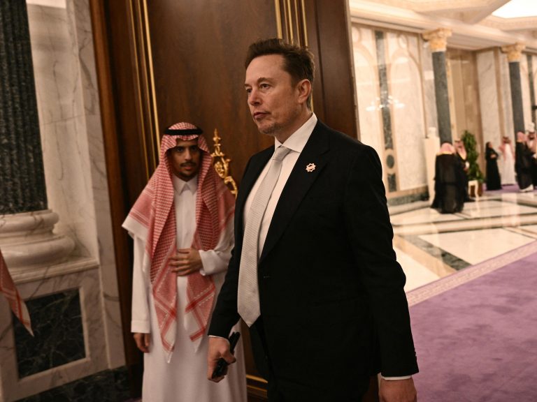 Elon Musk Announces Approval for Starlink in Saudi Arabia - UPPERNEWS ...