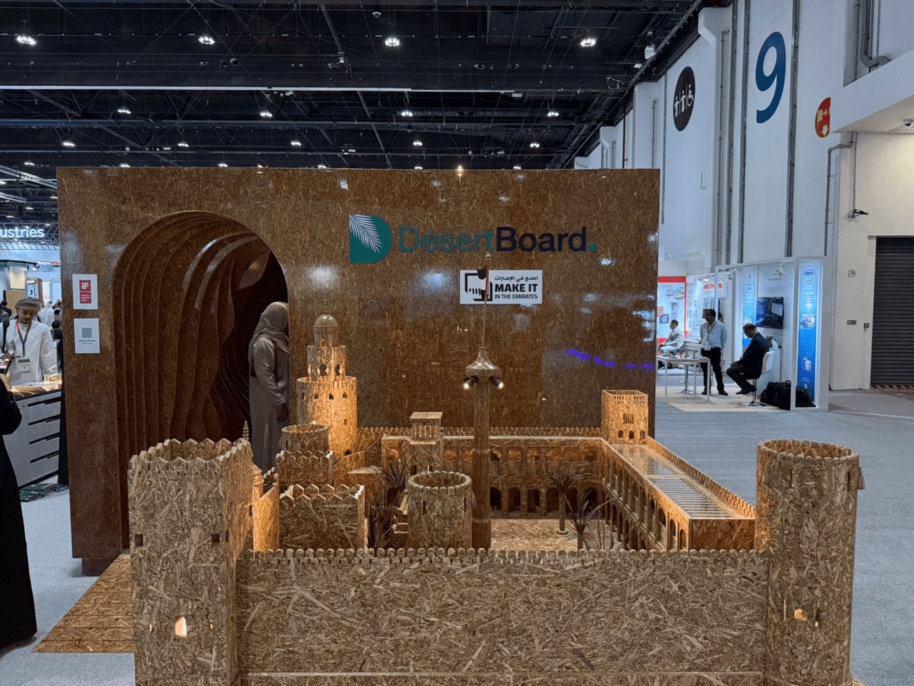 UAE Startup Converts Palm Fronds into Sustainable Building Materials ...
